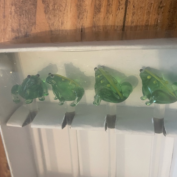 Pier 1 | Dining | New Pier Bar Set Of Green Glass Frog Drink Swizzle ...